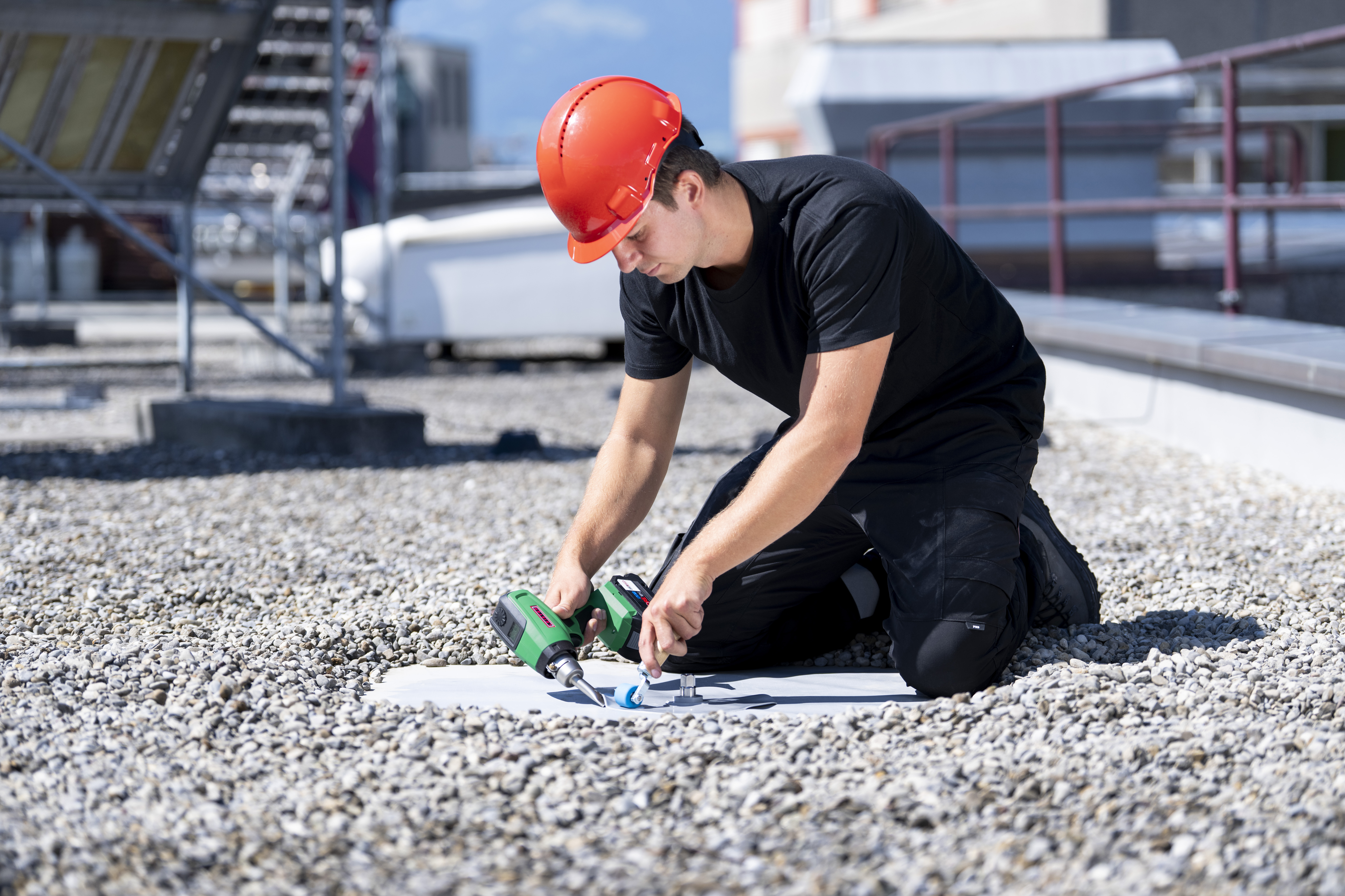 Smart Tools for Roofing Service Technicians
